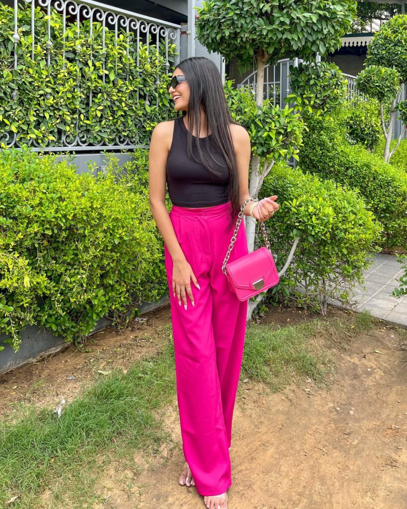 17 Best Pink Pants Outfit Ideas We're Wearing All Summer